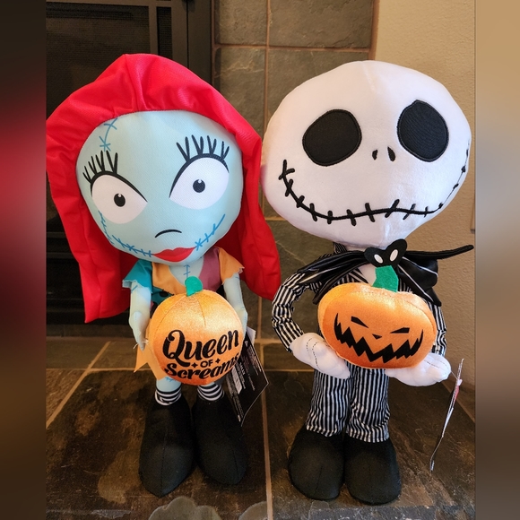 Disney | Holiday | Jack Skellington And Sally Standing Plush Disney ...